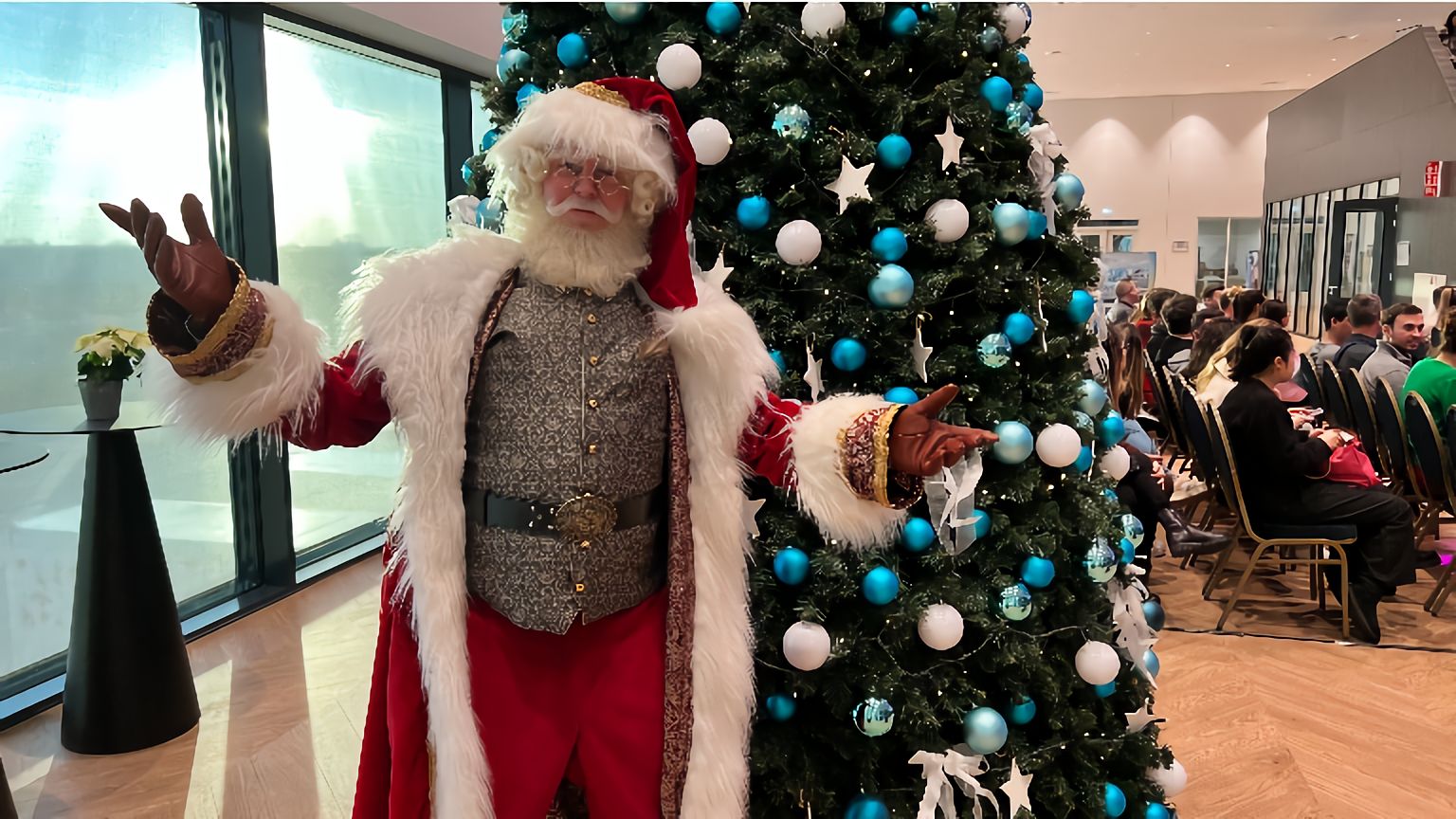 Book The Real Professional Santa? Directly on ShowBird.com!